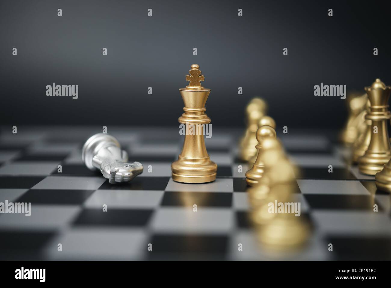 Business success concept, chess board game concept for ideas and ...