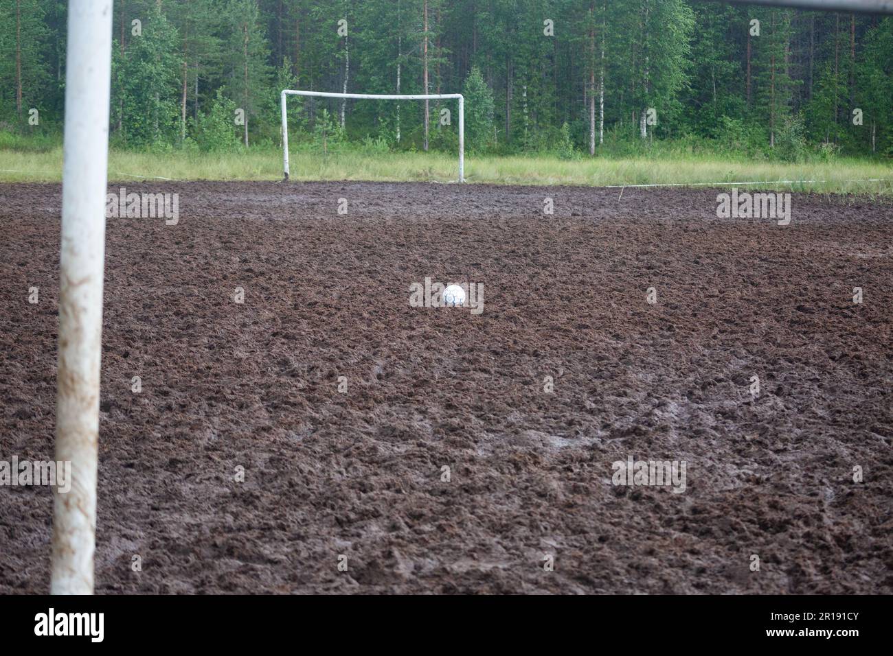 Muddy pitch hi-res stock photography and images - Alamy