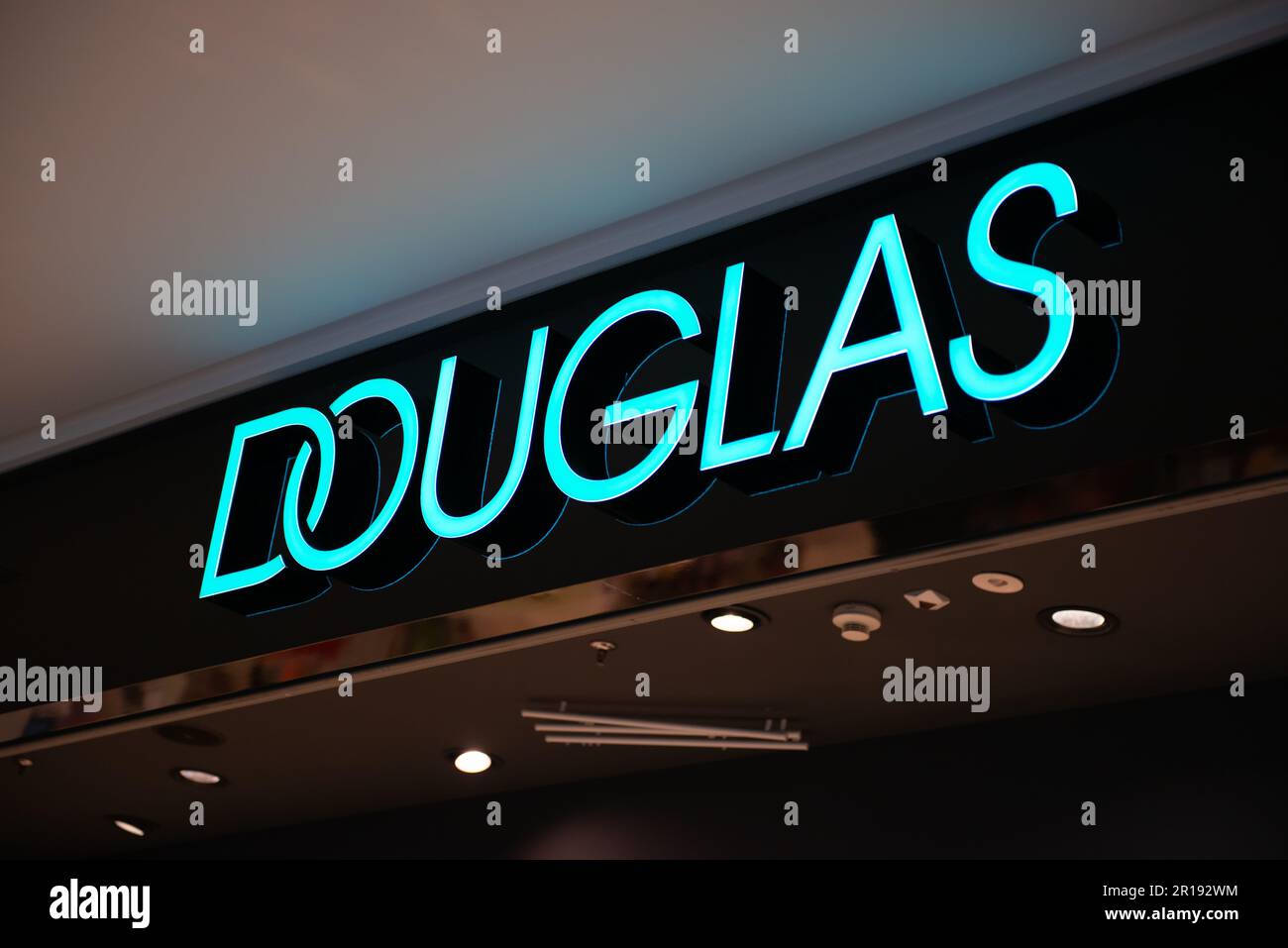 Trendy perfume signage hi-res stock photography and images - Alamy