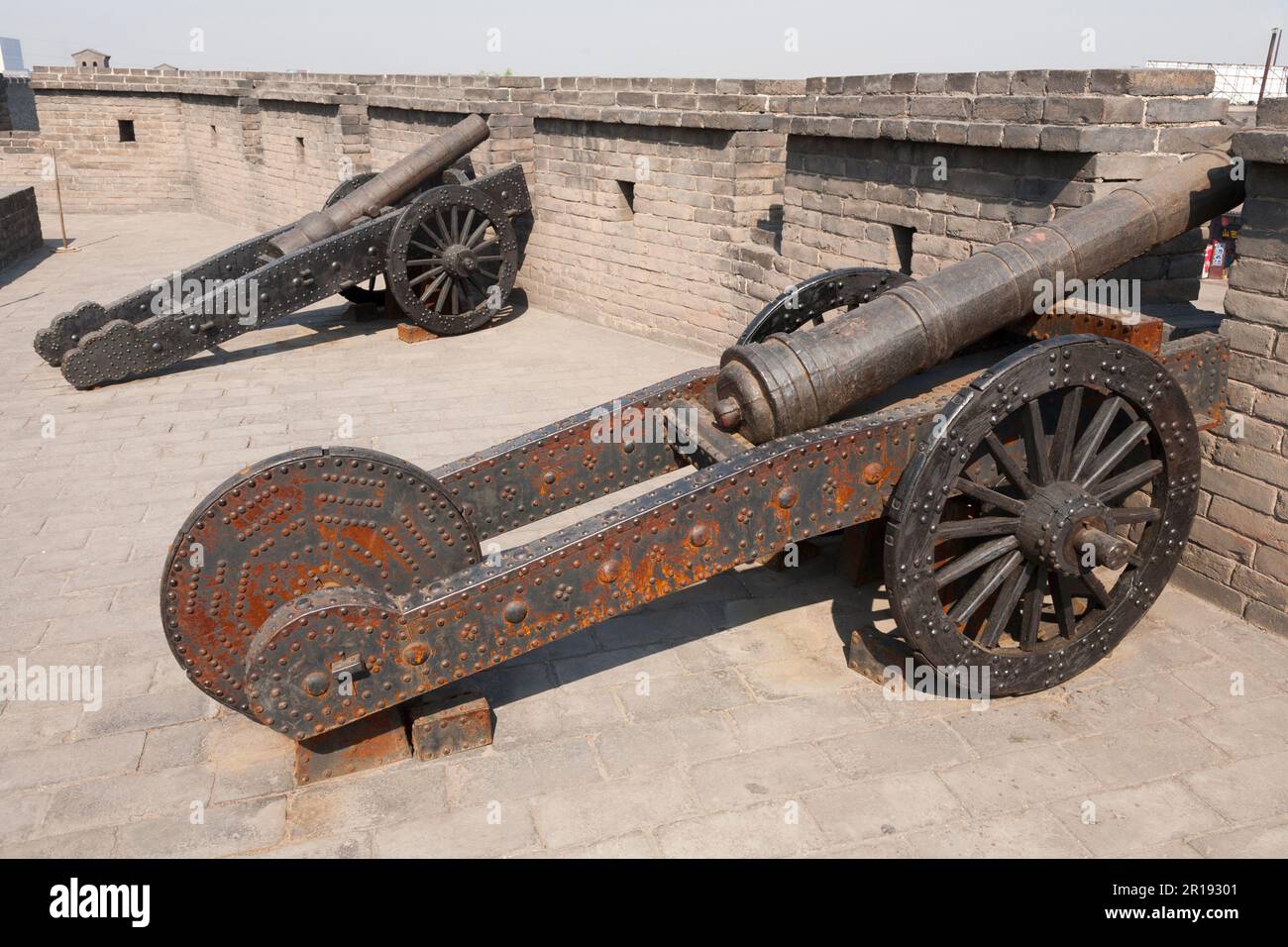 Repro / reproduction replica Imperial cannon and metal gun carriage on ...
