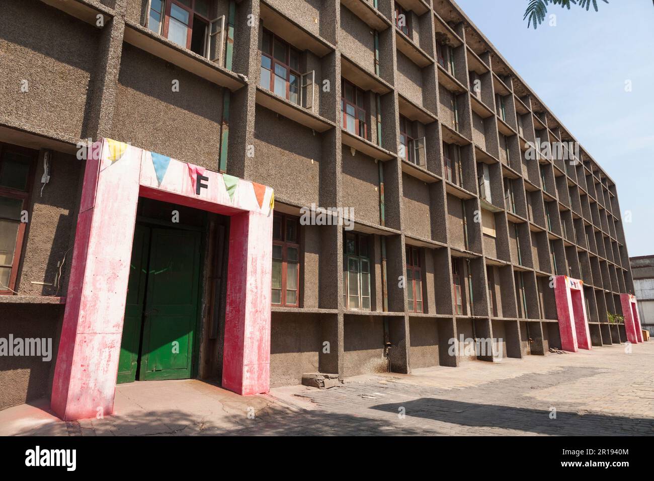 Chinese public housing development hi-res stock photography and images ...
