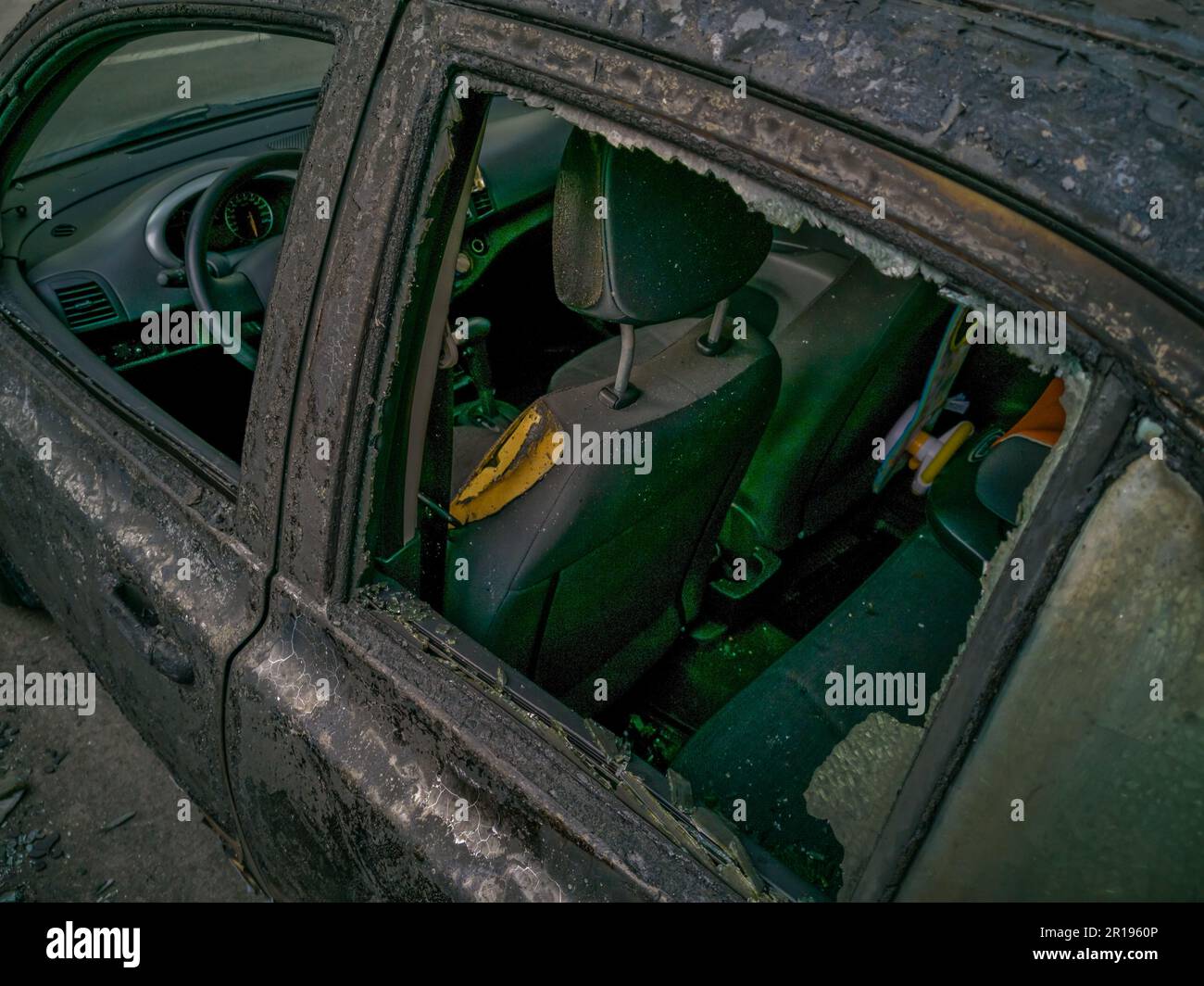 Front view burnt rusty hi-res stock photography and images - Alamy