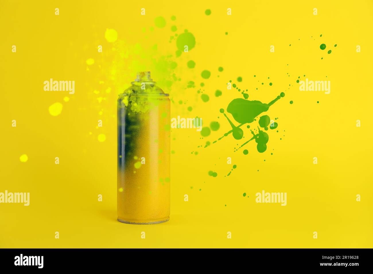 Yellow splatters hi-res stock photography and images - Alamy