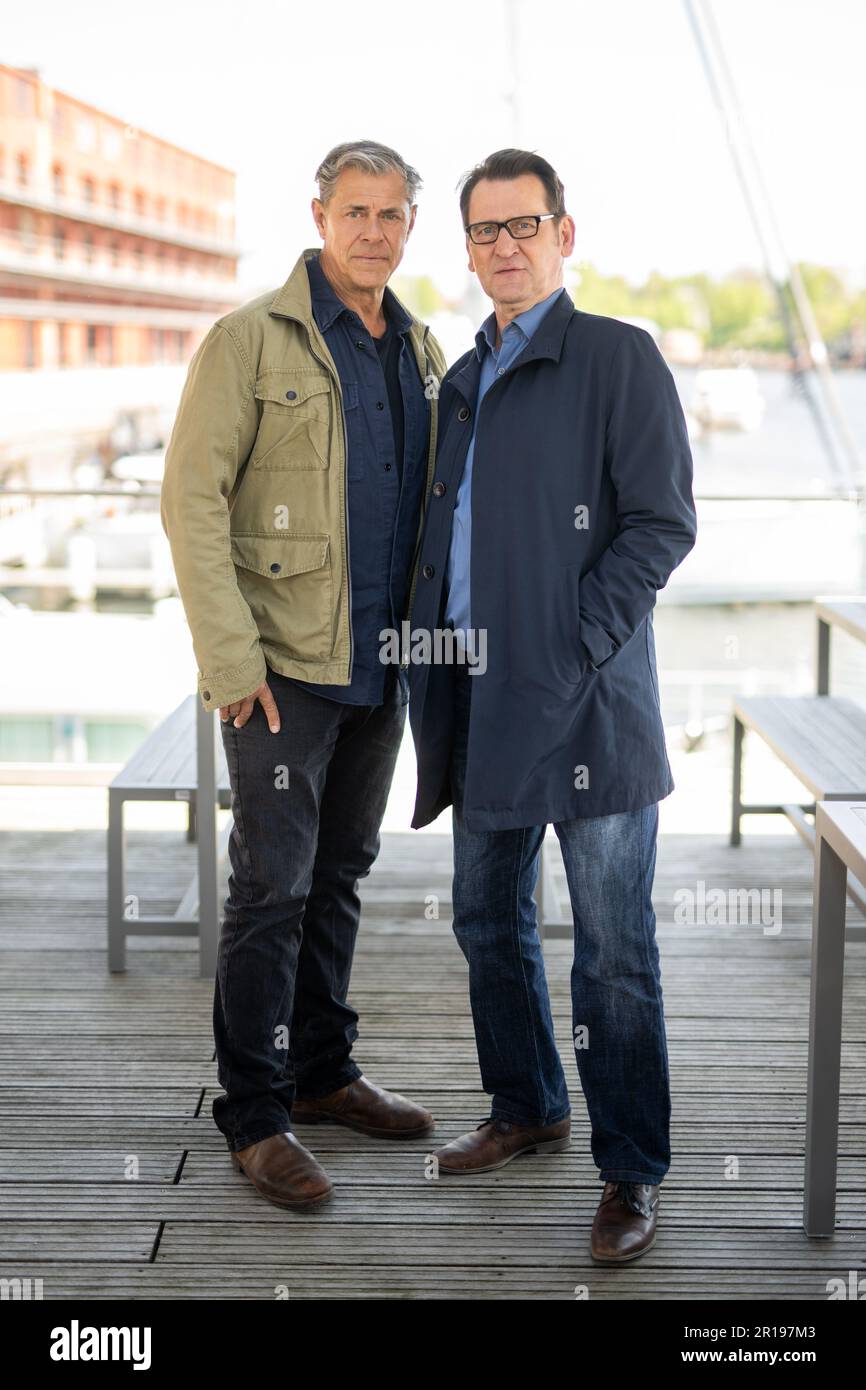 12 May 2023, Schleswig-Holstein, Lübeck: Actors Sven Martinek (l) and ...