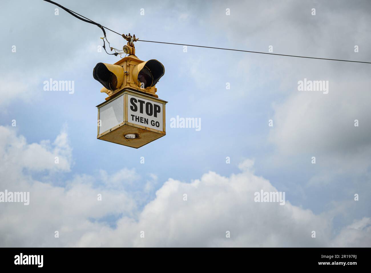 Go traffic light hi-res stock photography and images - Alamy