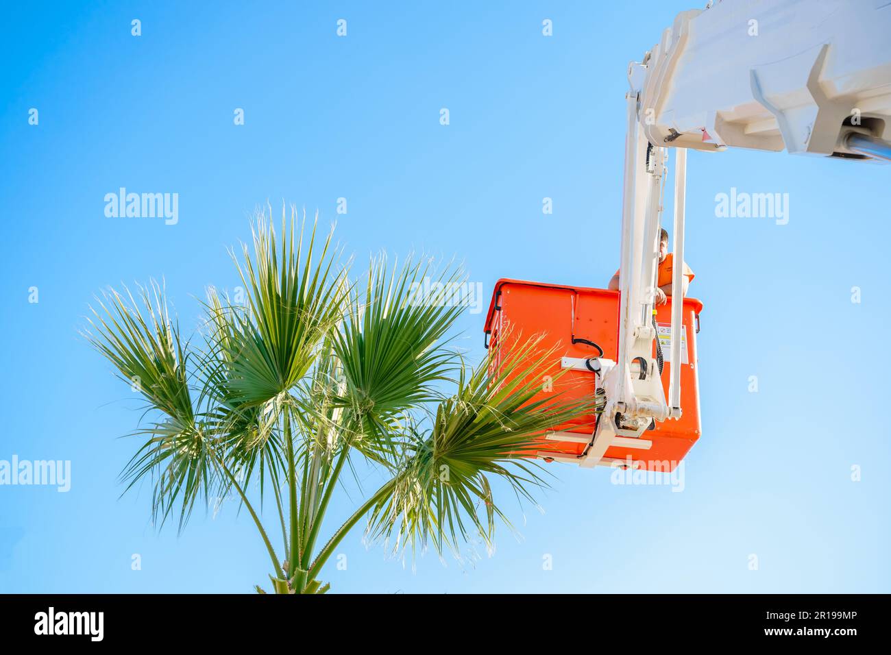 Retractable platform hi-res stock photography and images - Alamy
