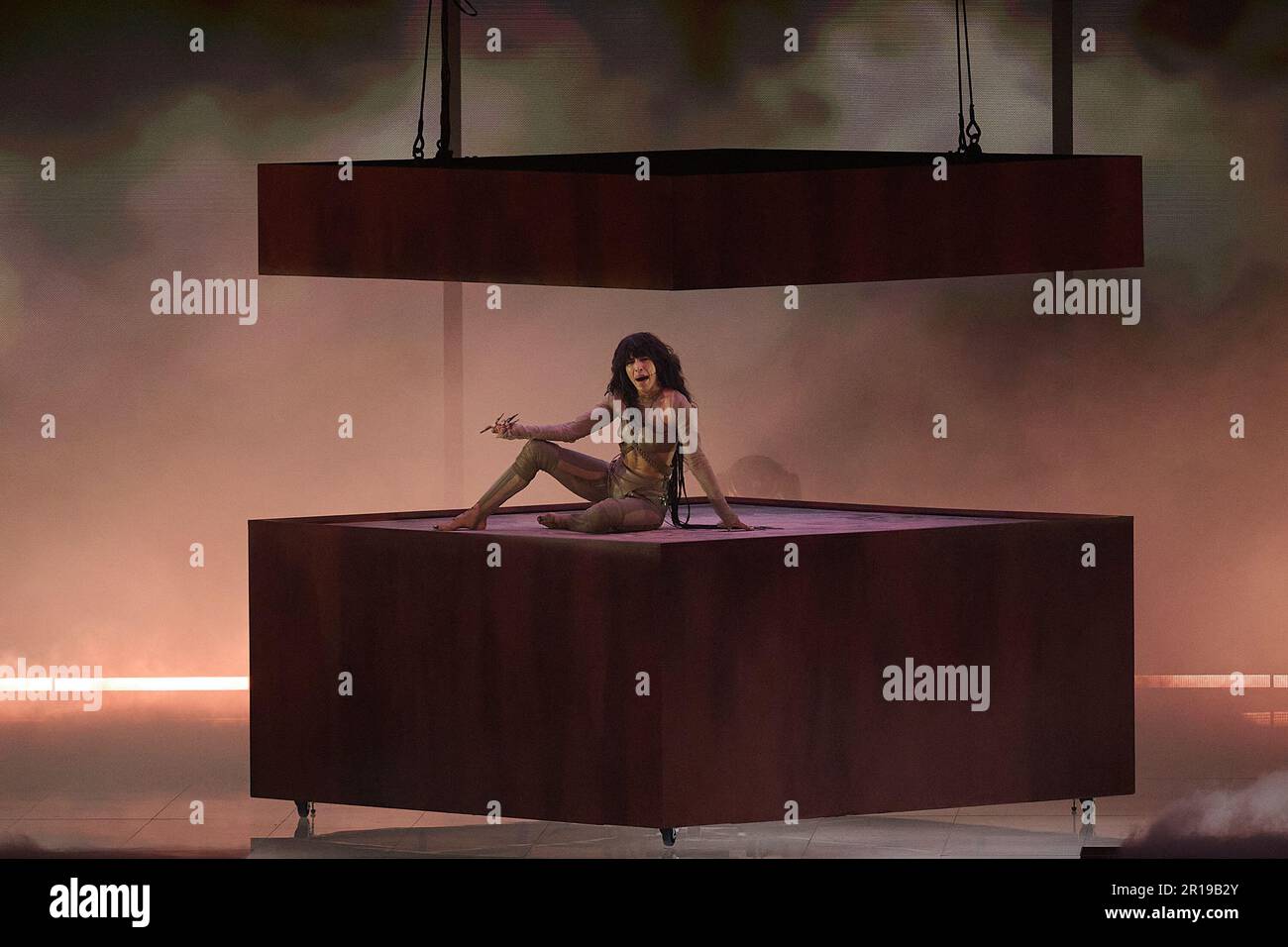 Hannah waddingham eurovision final hi-res stock photography and images - Alamy