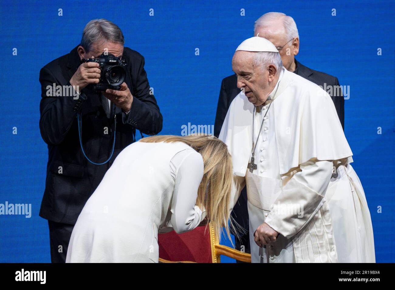 Pope Francis and the Italian Premier, Giorgia Meloni, attend the ...