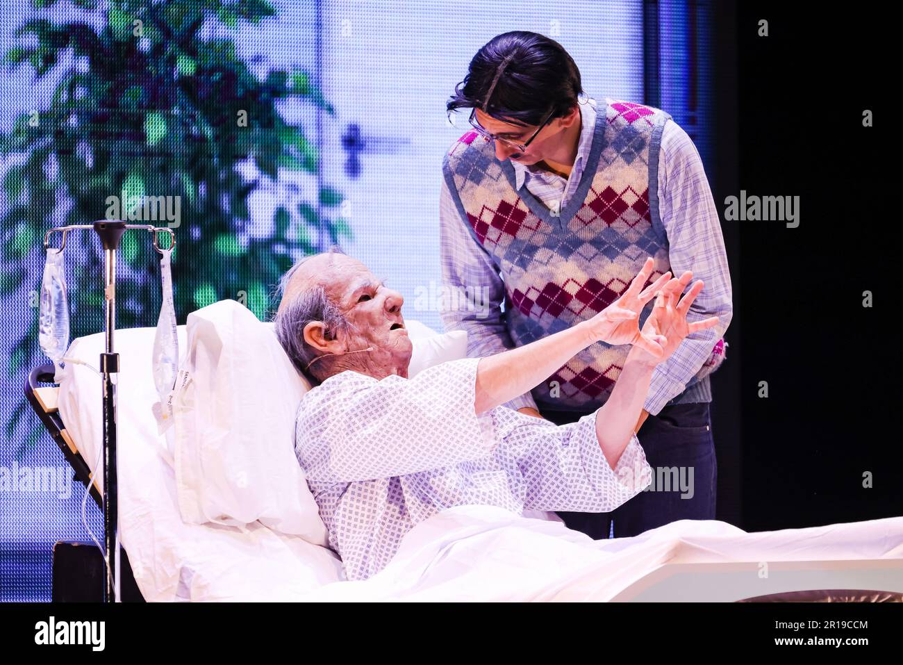 Francesco Mandelli and Fabrizio Biggio of I Soliti Idioti performs live ...