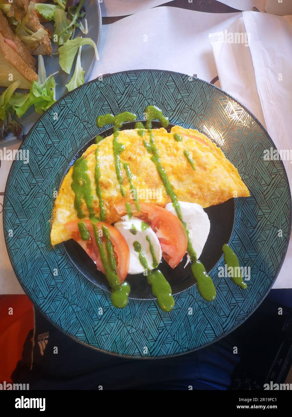 Brunch lunch in luxury restaurant hi-res stock photography and images ...