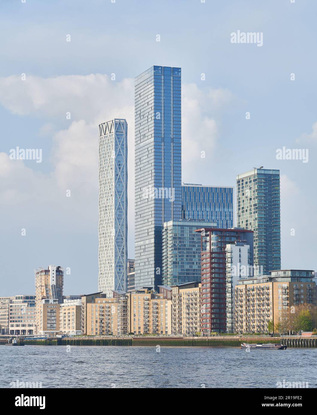 Newfoundland Quay and Landmark Pinnacle skyscraper buildings at the ...