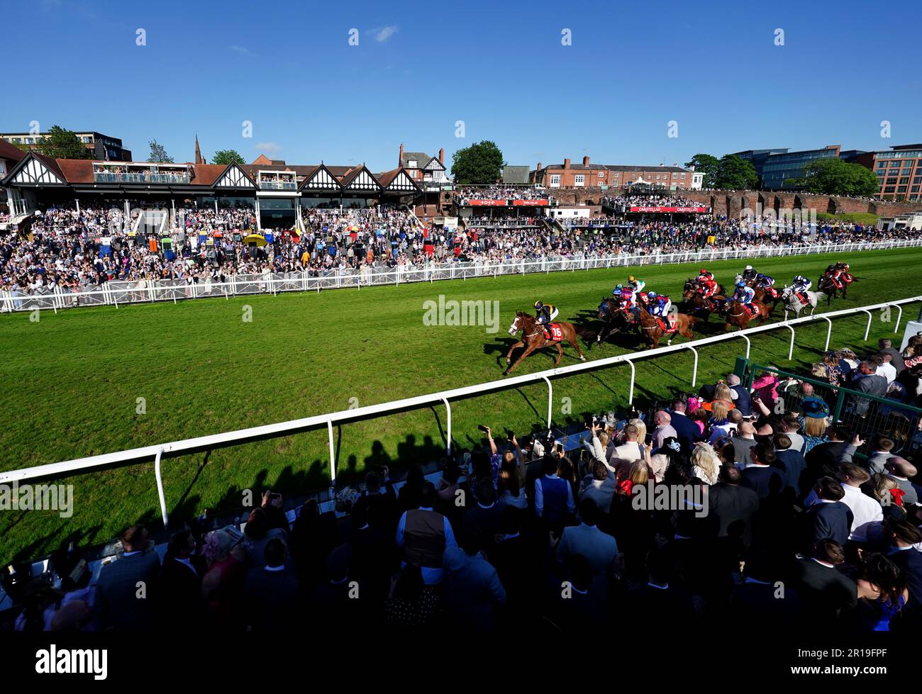 Runners and riders in action during The tote Fantasy, Whos In Your ...