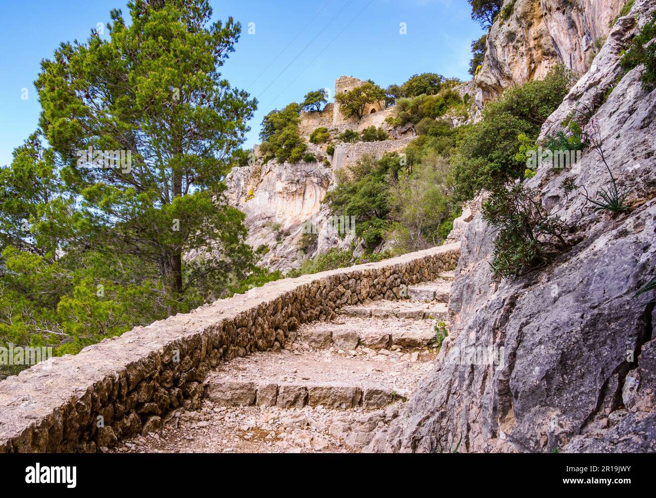 Steep path to the gatehouse of the Castell d'Alaro fortifications on ...