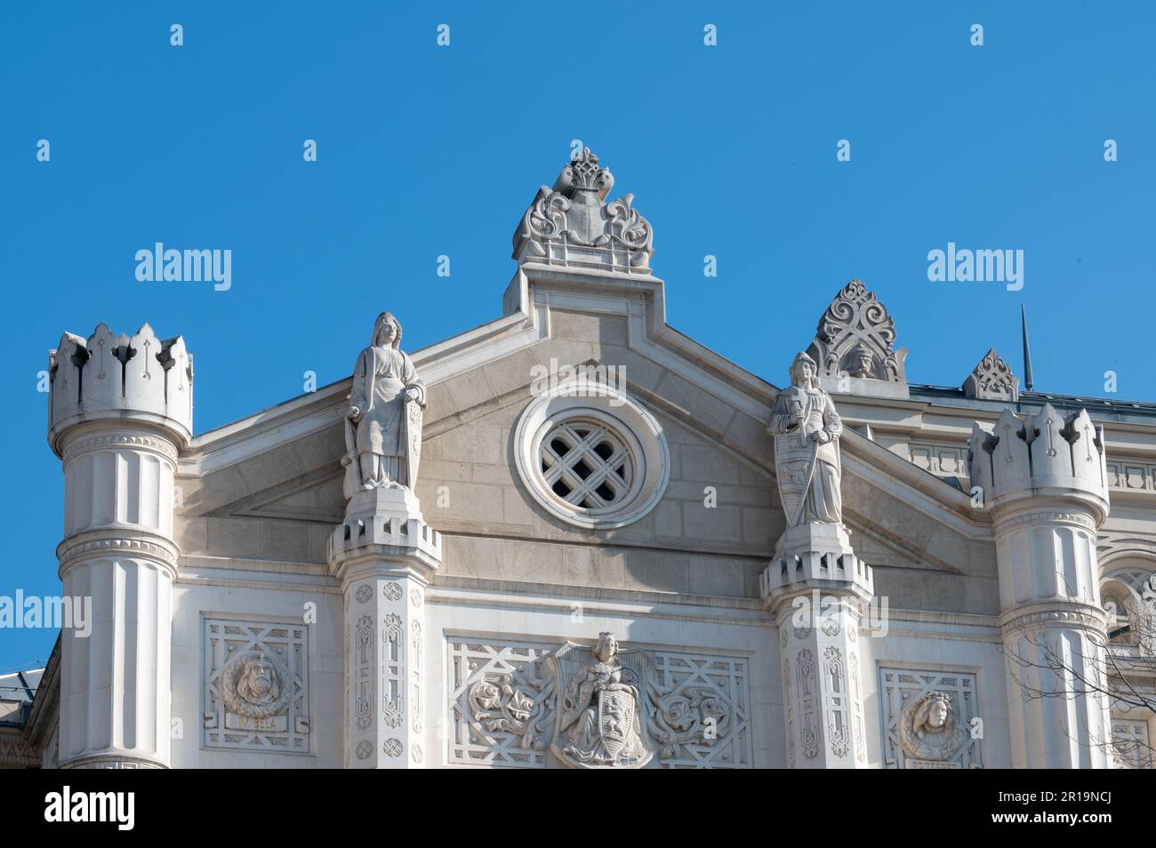 Budapest architecture on banks hi-res stock photography and images - Alamy