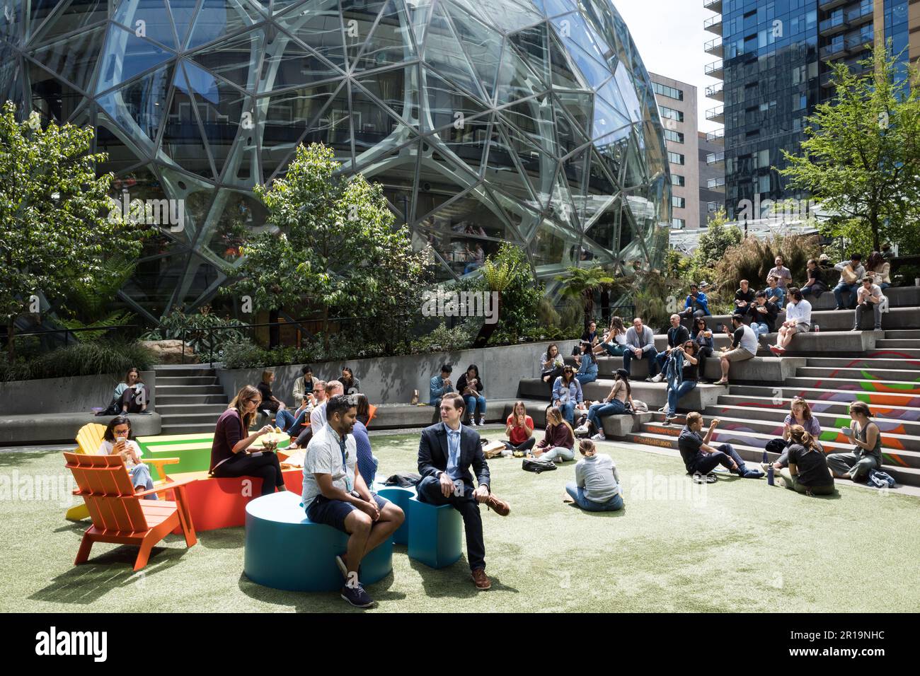 Seattle, USA. 11th May, 2023. A packed Amazon HQ after back to office ...