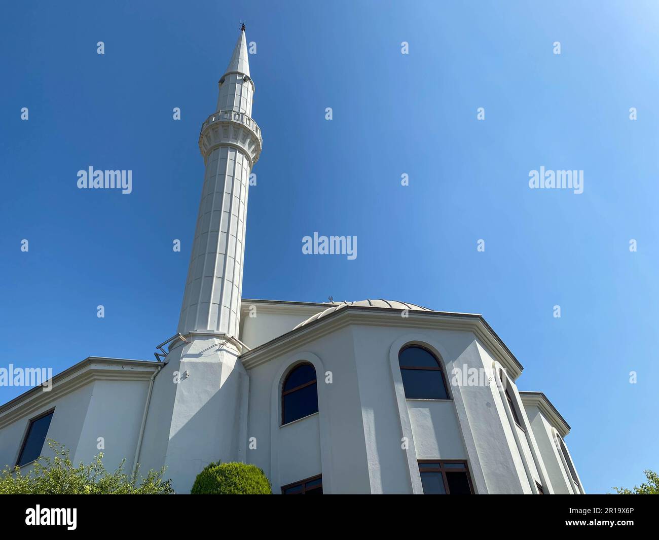 Islamic mosque new modern white arabic large muslim for prayers with a ...