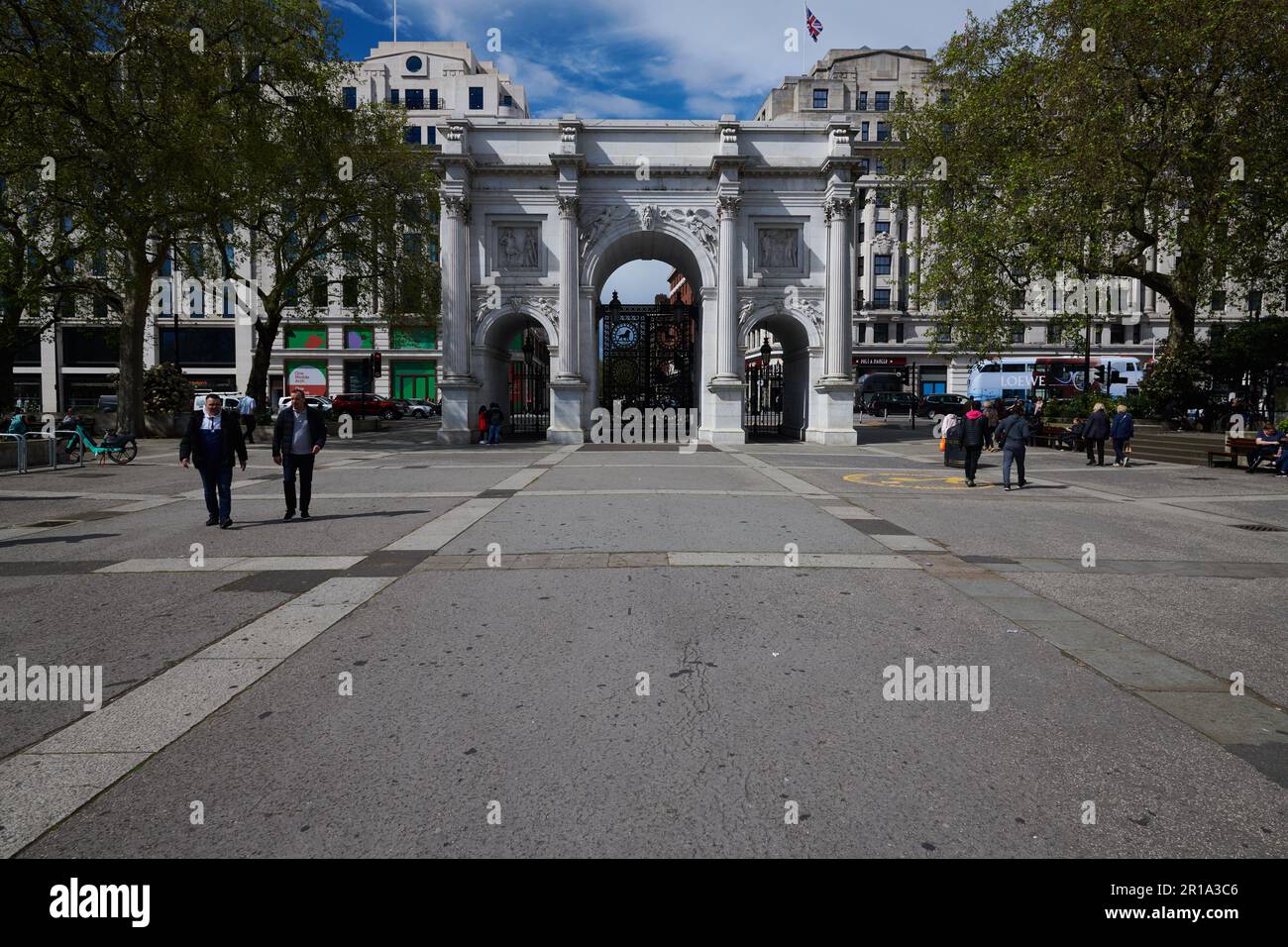 Marble Arch in the city centre of London Stock Photo - Alamy