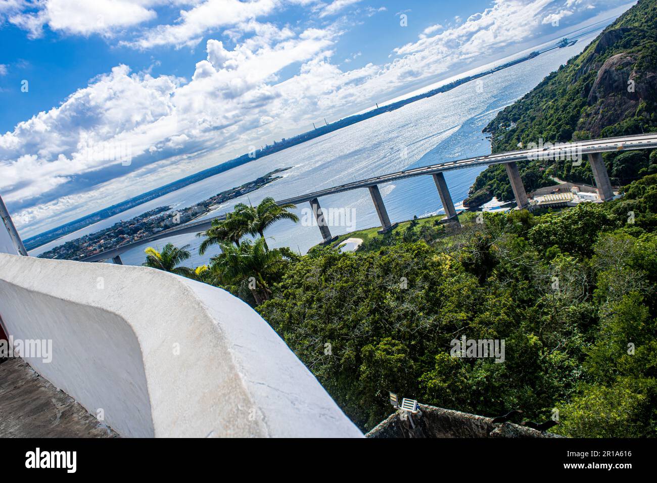 Artistic photo showing the convergence of lines in the form of arches ...
