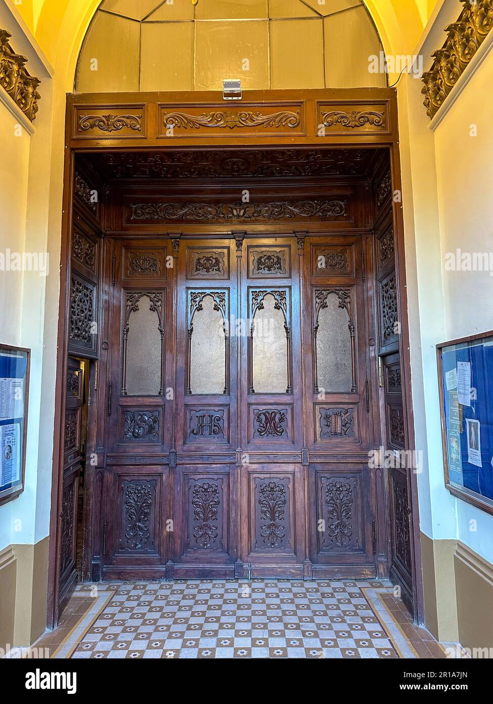 The narthex of the San Vicente Ferrer Church in Godoy Cruz, Mendoza ...