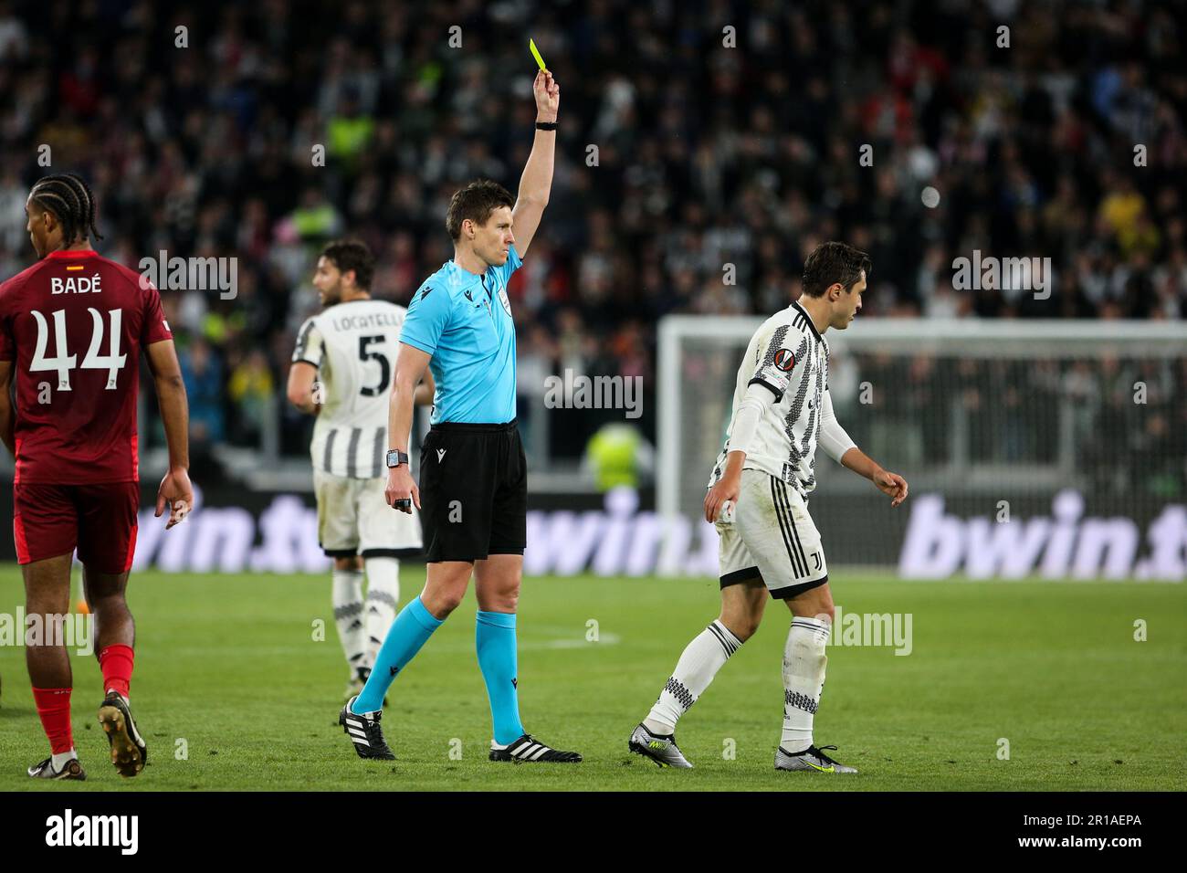 Daniel Siebert, referee Stock Photo - Alamy