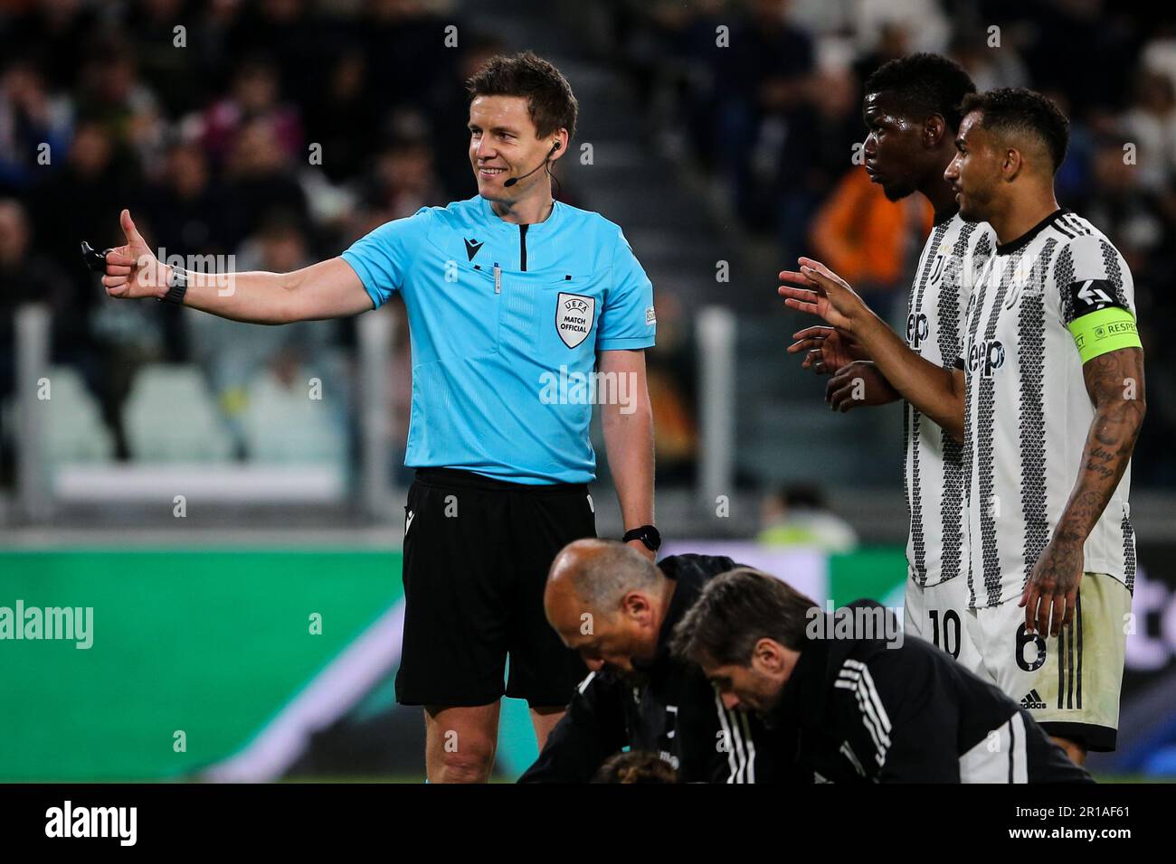 Daniel Siebert, referee Stock Photo - Alamy