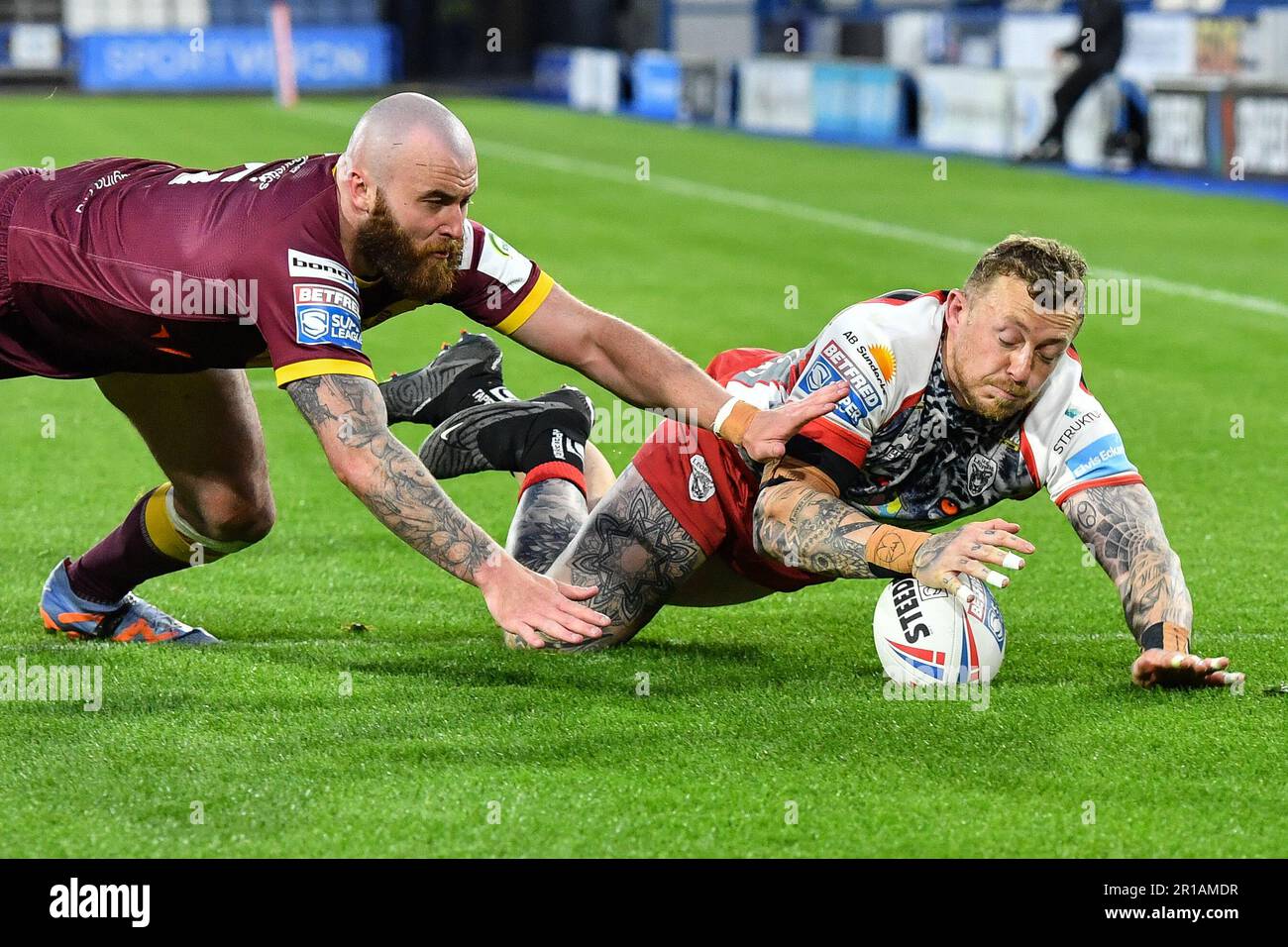 Josh charnley leigh leopards hi-res stock photography and images - Alamy