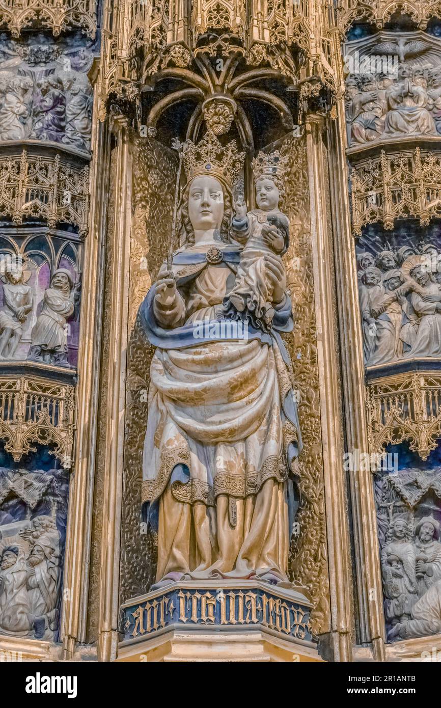 Statue of Santa Tecla in the main altarpiece of the Metropolitan and ...