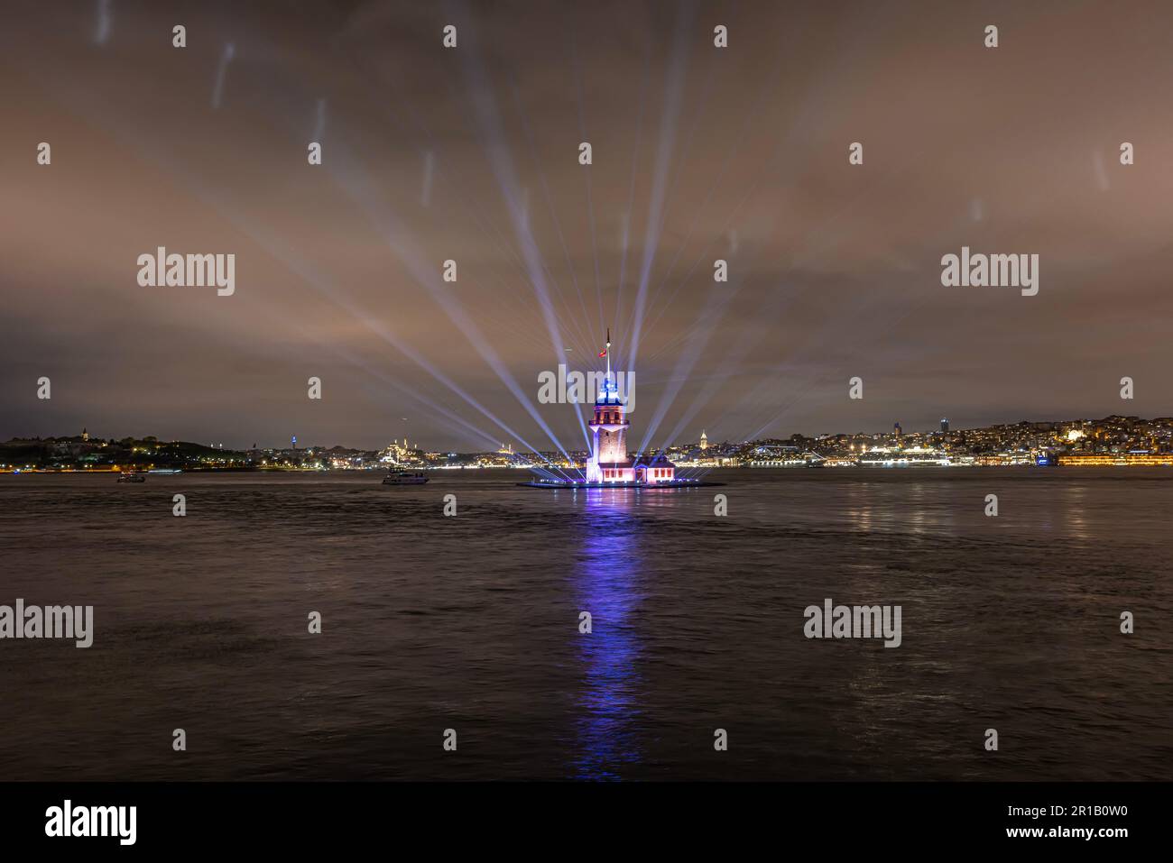 Maiden's Tower in Istanbul, Turkey. (KIZ KULESI). Maiden’s Tower got a ...
