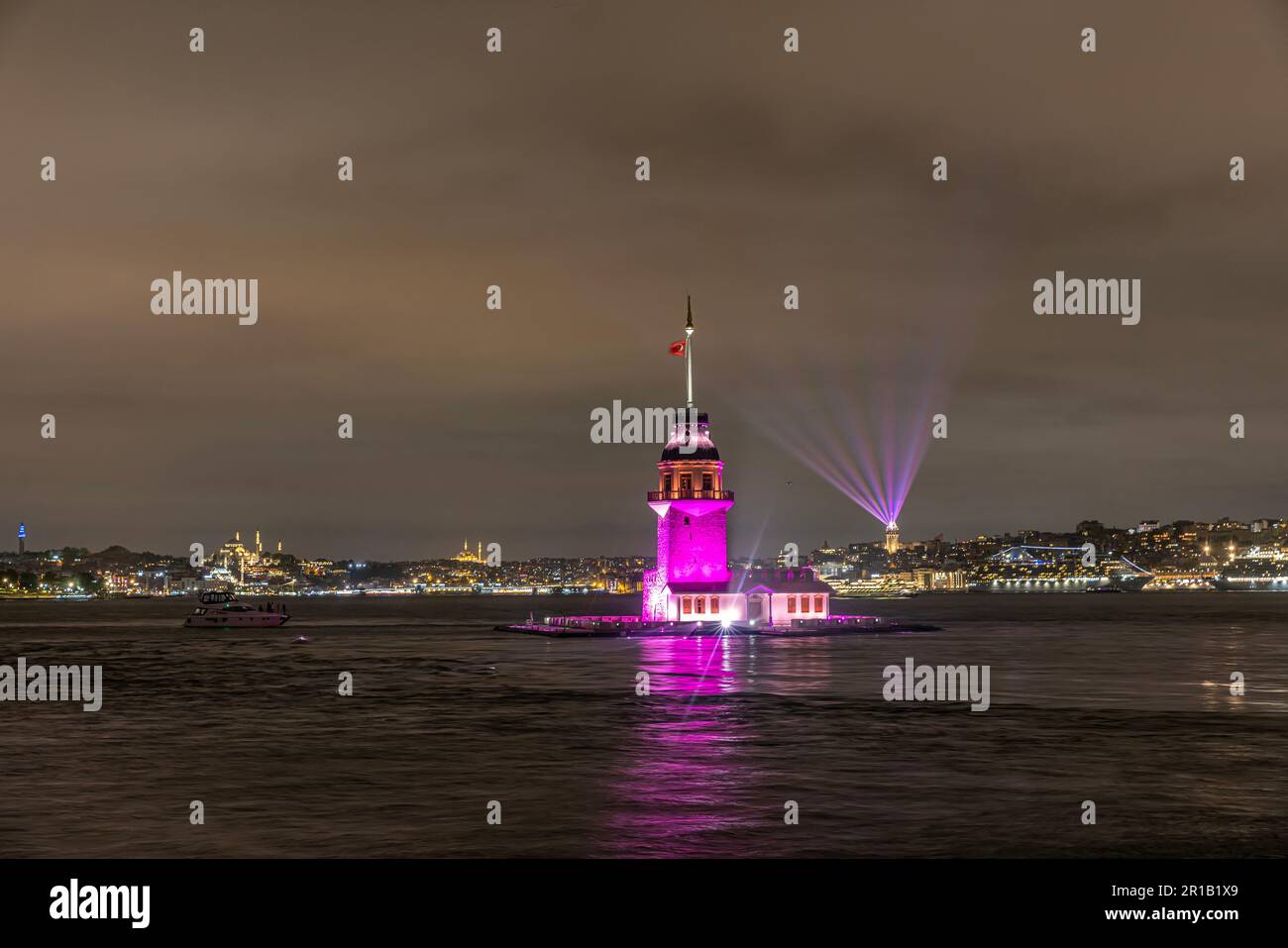 Maiden's Tower in Istanbul, Turkey. (KIZ KULESI). Maiden’s Tower got a ...