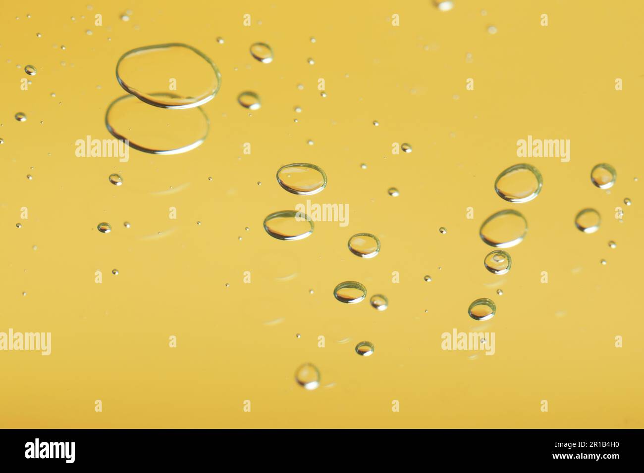 Serum drops hi-res stock photography and images - Alamy