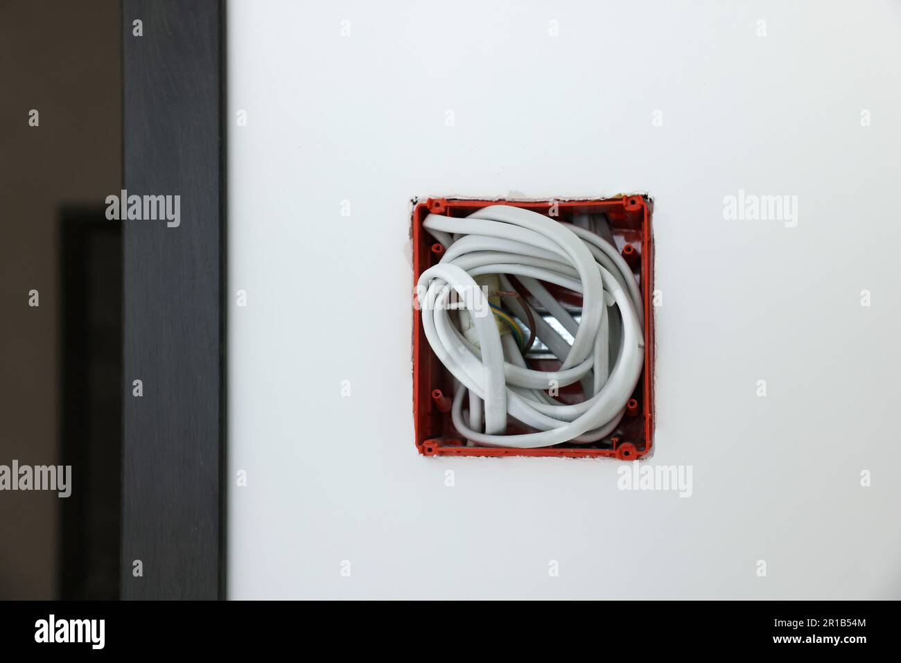Box with wires hi-res stock photography and images - Alamy