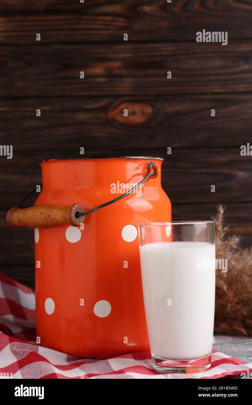 Milk can grocery hi-res stock photography and images - Alamy