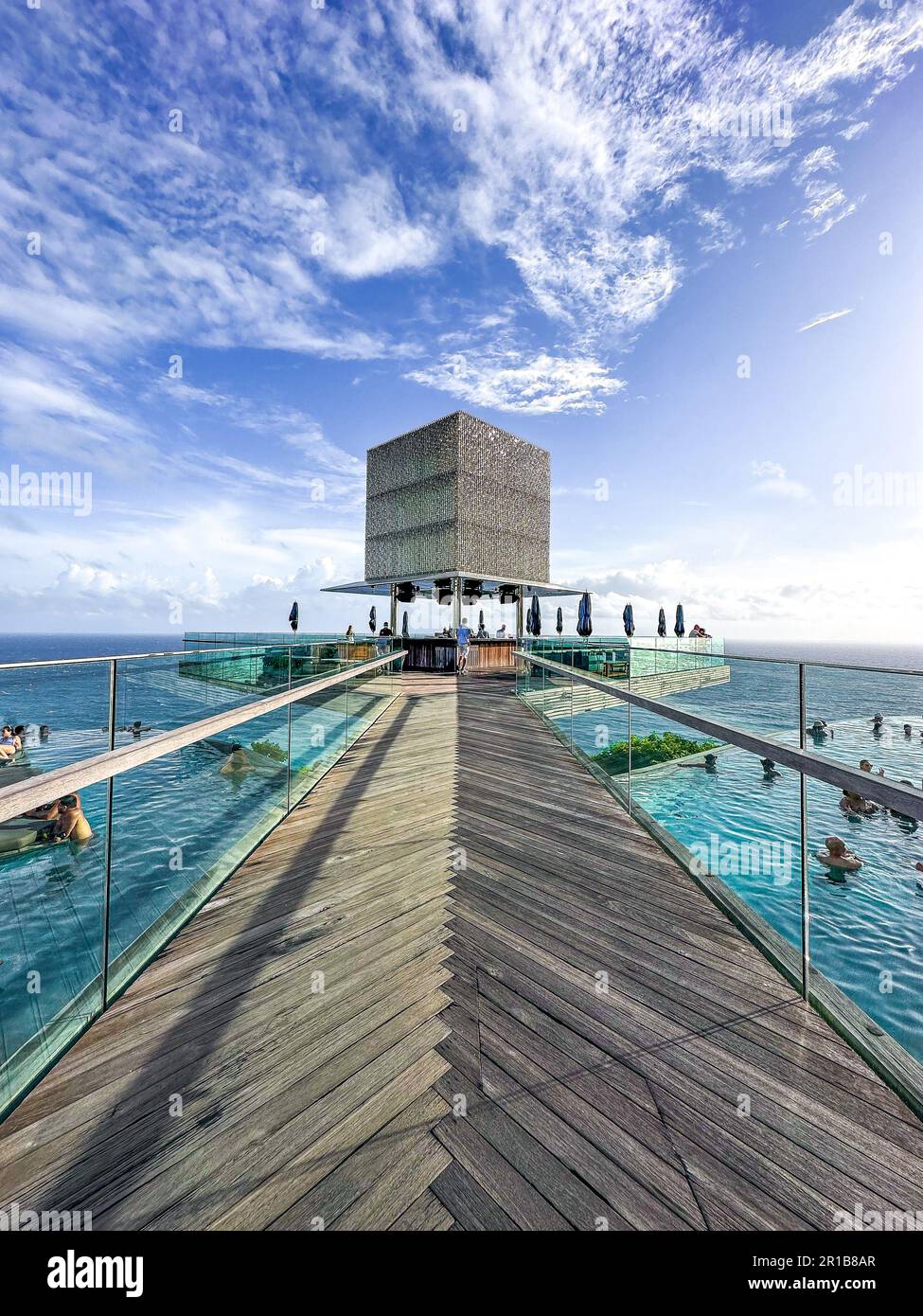 beach club on the cliffs of uluwatu in Bali, Indonesia Stock Photo - Alamy