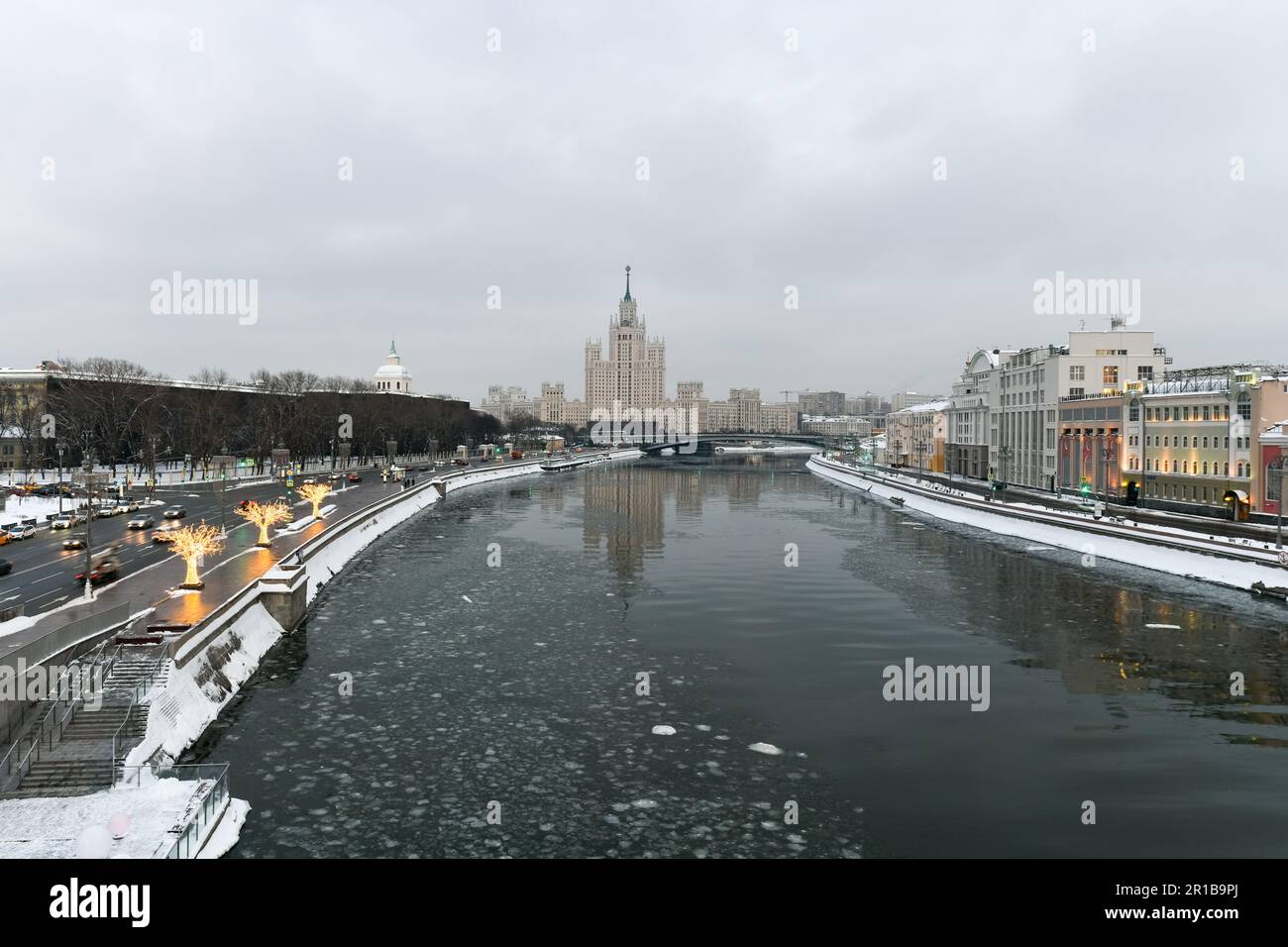 Skyscraper on Kotelnicheskaya embankment. Panoramic winter view of ...