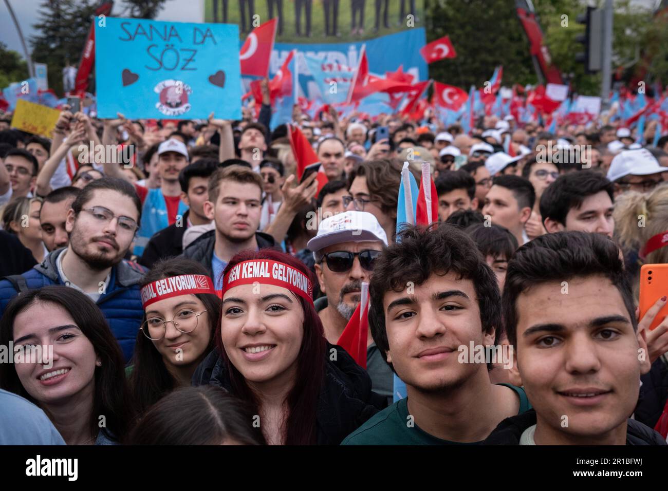 Ankara, Turkey. 12th May, 2023. A crowd of young people attends the ...