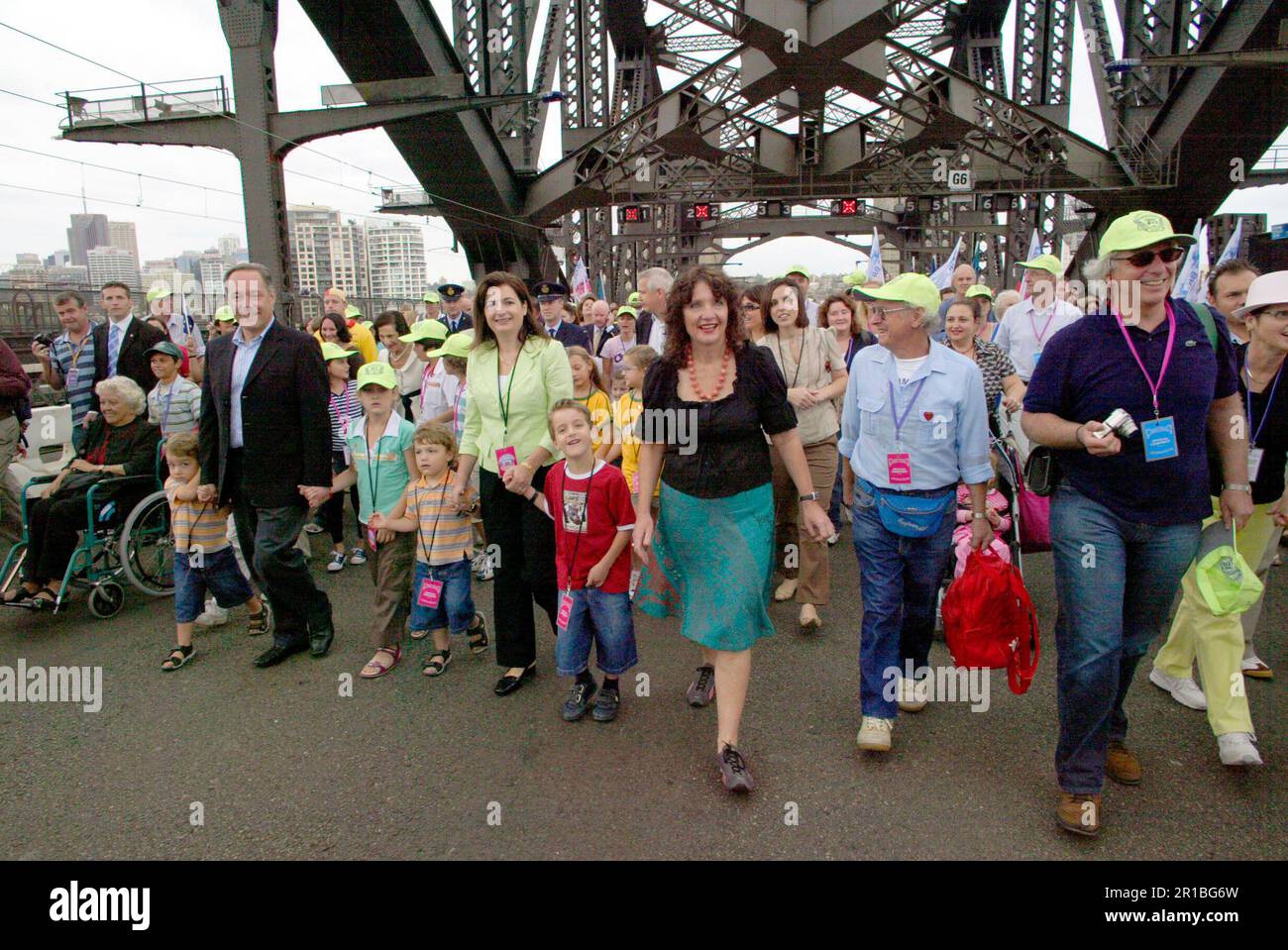 NSW Premier Morris Iemma and his family take part in the 75th ...