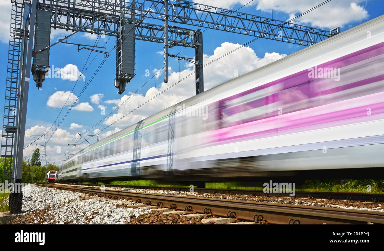 Dispatch distance hi-res stock photography and images - Alamy