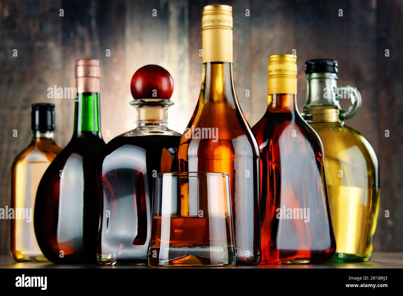 Glass bottles assorted alcoholic hi-res stock photography and images ...