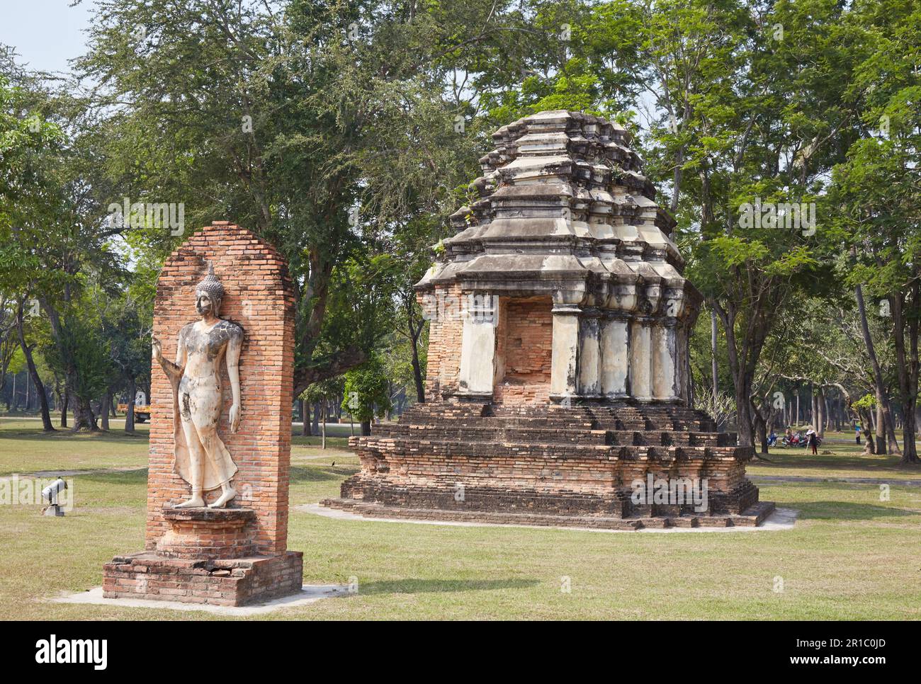 Wat Traphang Ngoen in the historic city of Sukhothai, Thailand ...