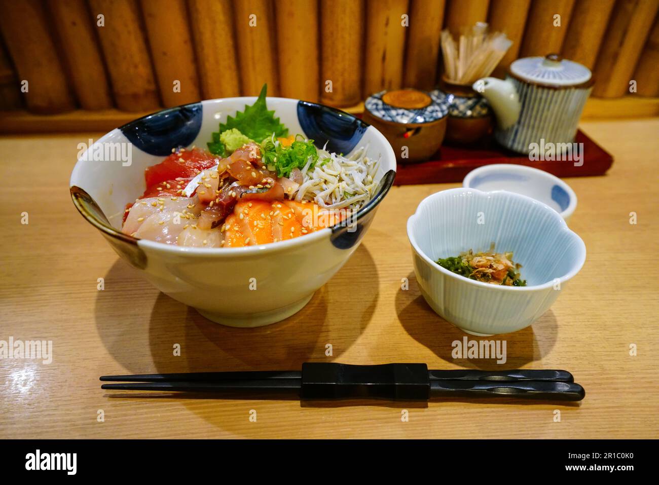 rice bowl topped with seafood(Kaisen-don Stock Photo - Alamy
