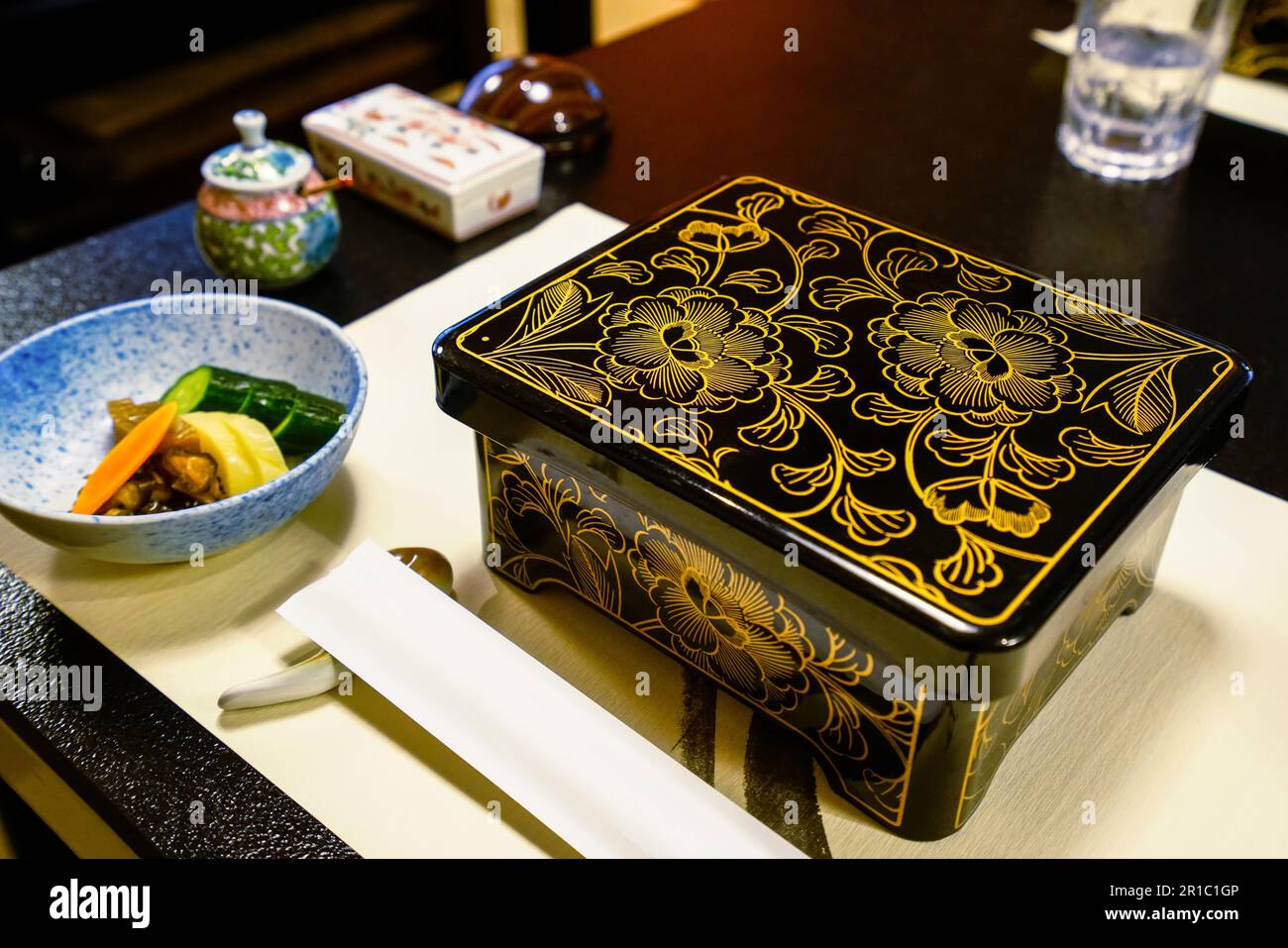 Unaju(delicious broiled eel served over rice in a lacquered box Stock ...