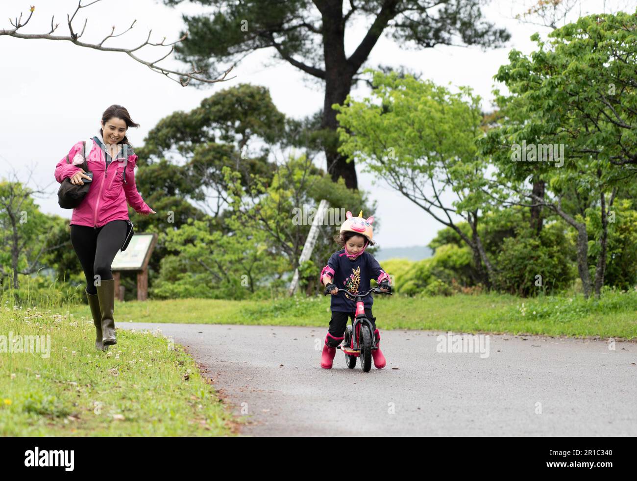 Learning bike hi-res stock photography and images - Alamy