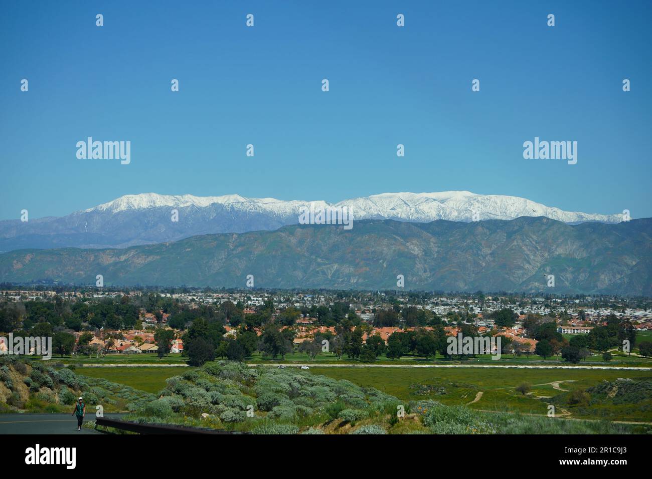Snow mountain in Southern California Stock Photo - Alamy