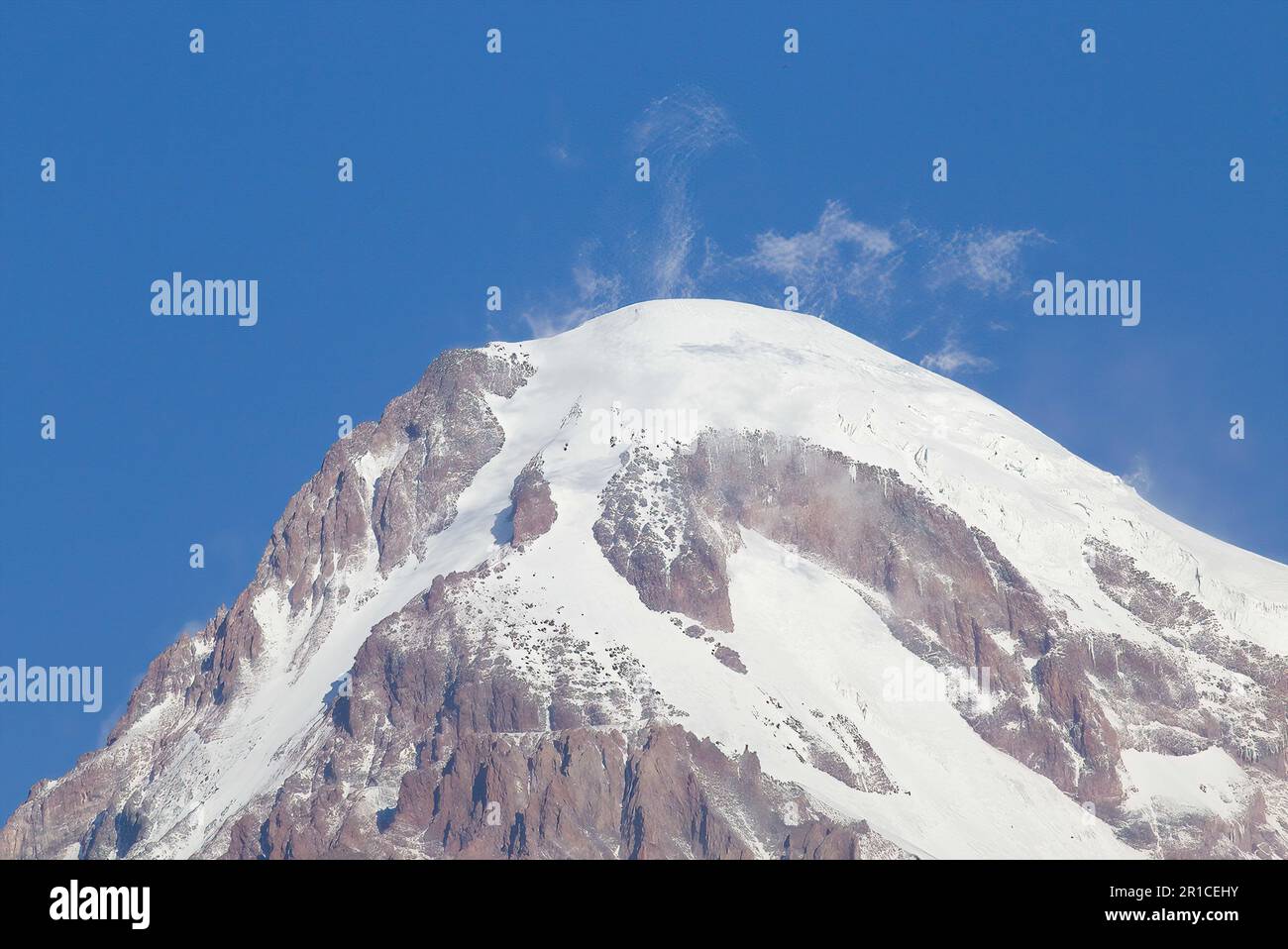 5054 meters high in clear weather Stock Photo - Alamy