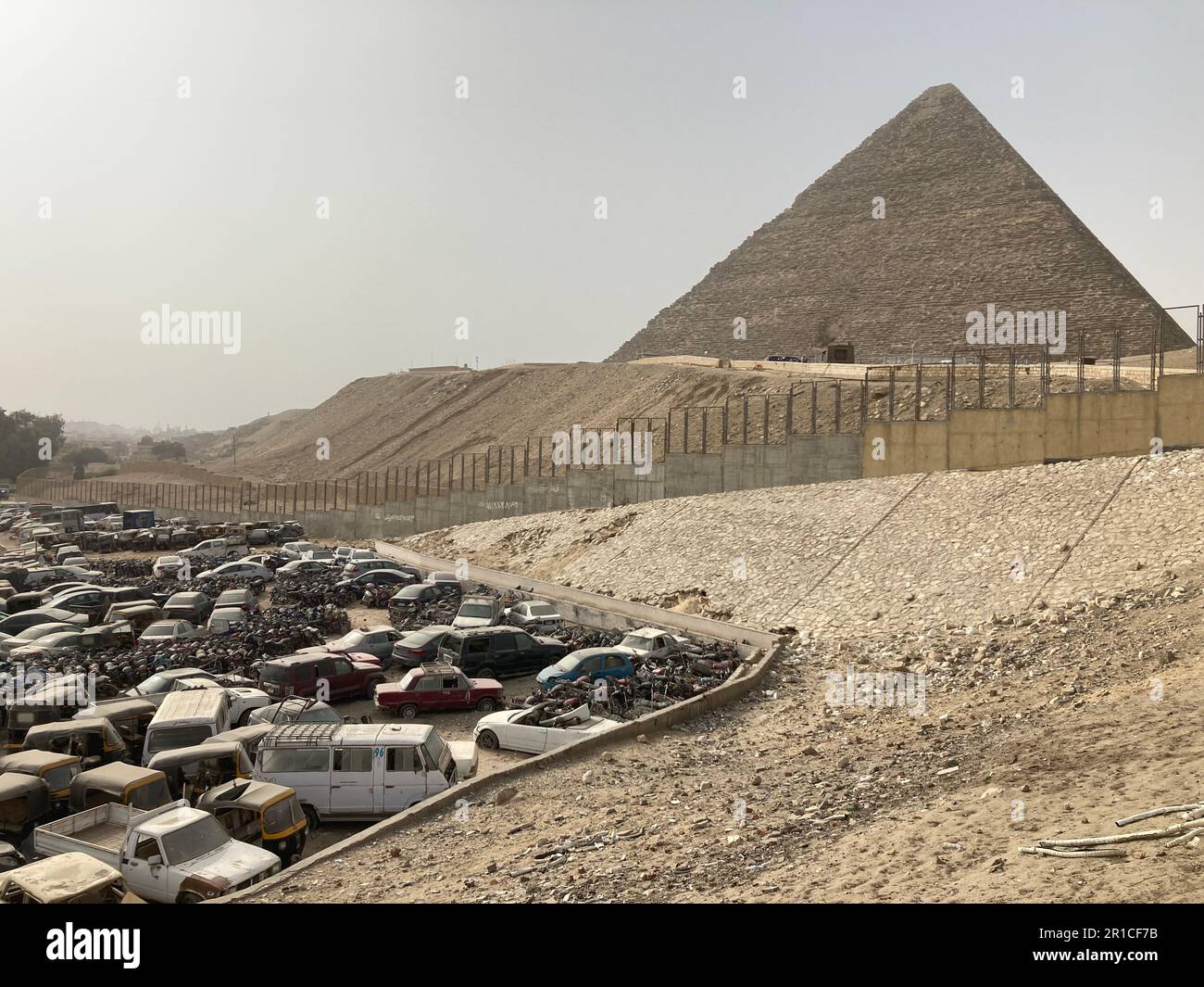 The great pyramid of Giza Stock Photo - Alamy