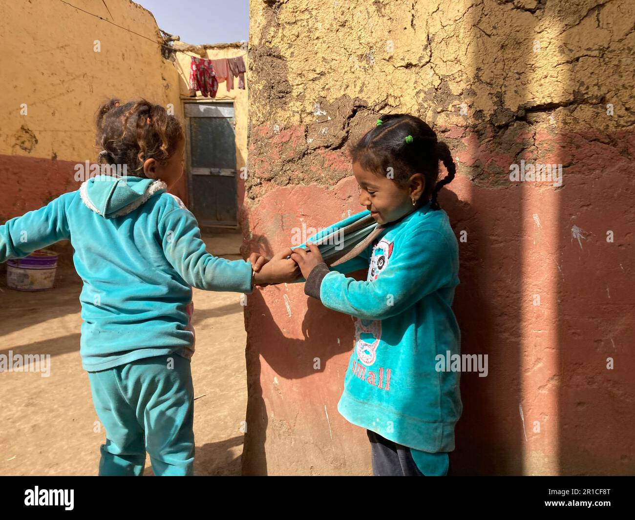 Egyptian children playing Stock Photo - Alamy