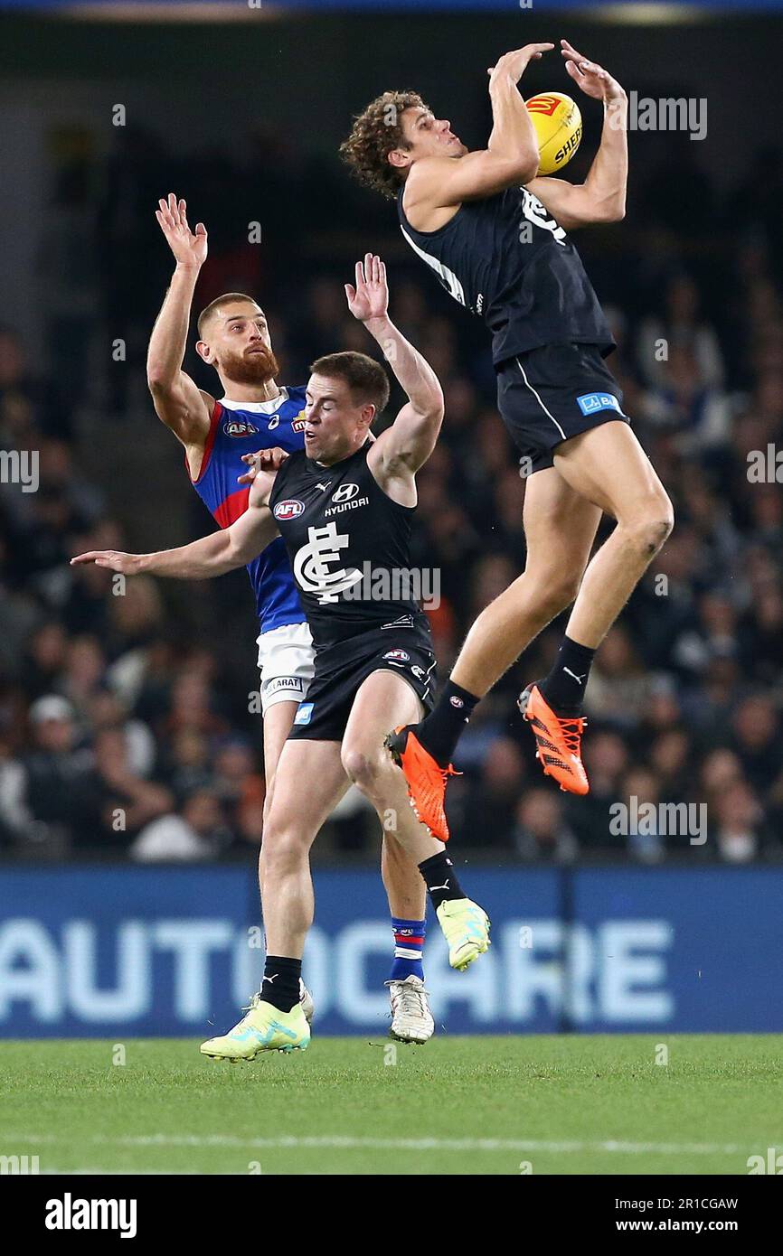 Charlie Curnow of the Blues takes a mark during the AFL Round 9 match ...