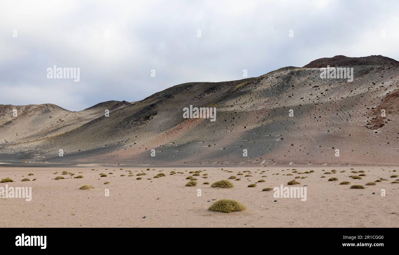 En route to El Peñon - wild nature in the Puna highlands in Argentina ...