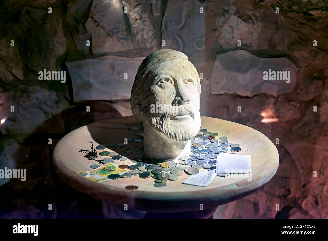 John the baptist sculpture hi-res stock photography and images - Alamy