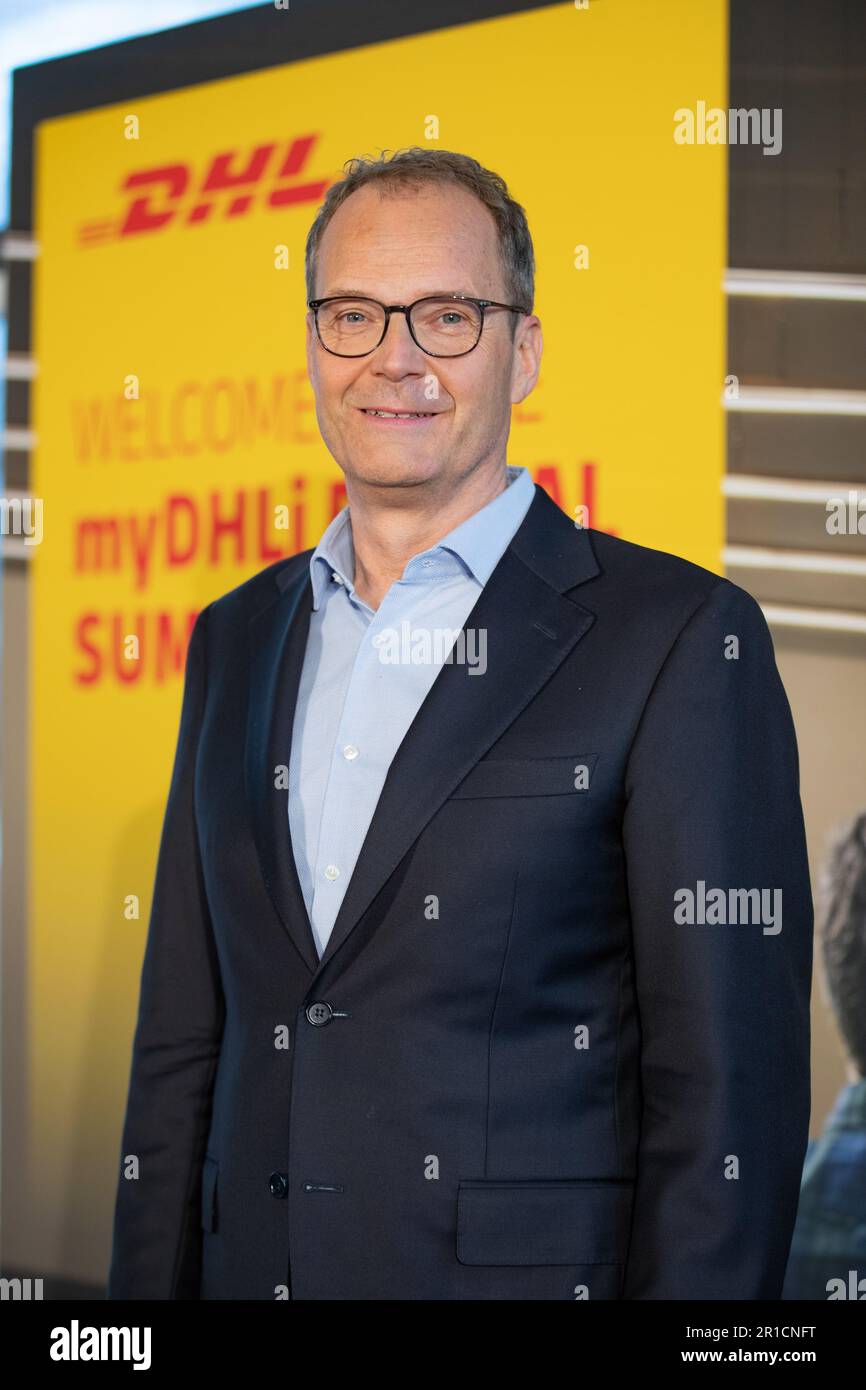 Dhl portrait hi-res stock photography and images - Alamy